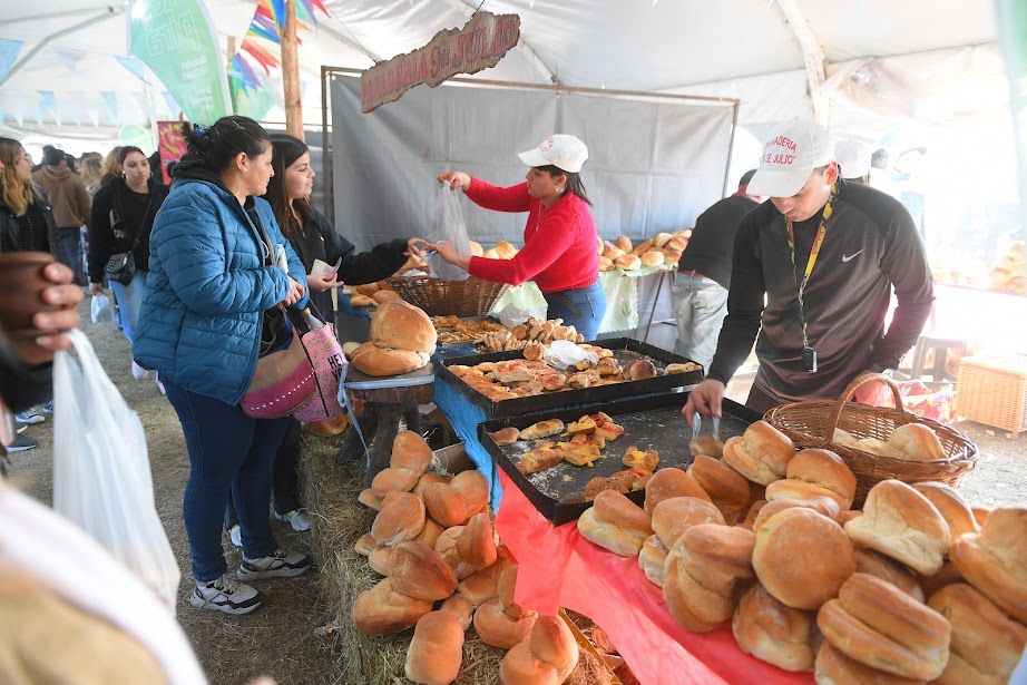 Éxito de la Fiesta de la Galleta de Campo y Adrián Manazzi el ganador ...