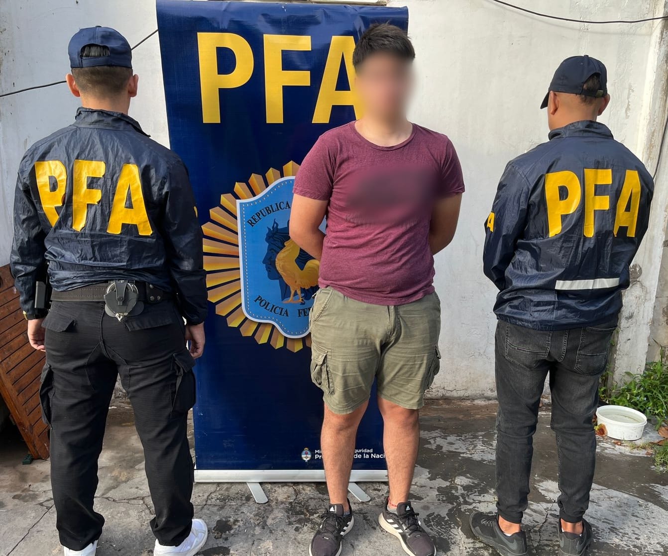 LA POLICÍA FEDERAL ARGENTINA DETUVO A UN HOMBRE QUE AMENAZÓ CON ...